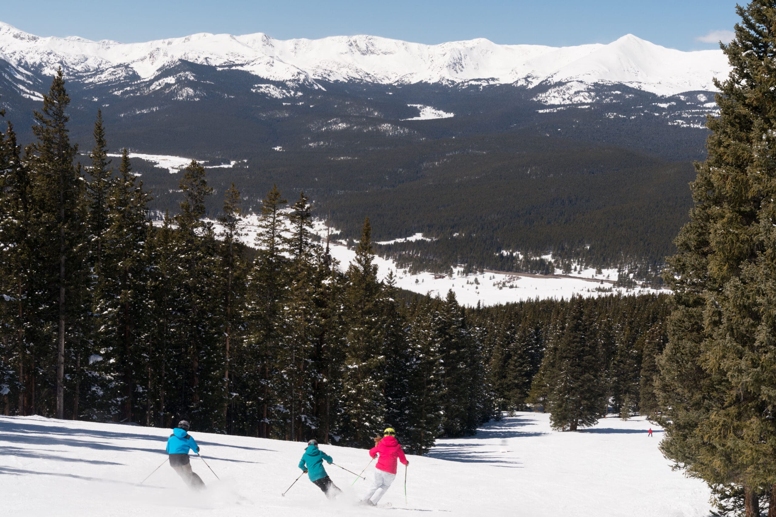 Colorado Resorts Turn Up the Welcome This Winter | Colorado Ski Country USA
